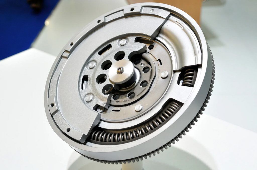 DMF failure symptoms – How to recognise early warning signs - PK MOTORS